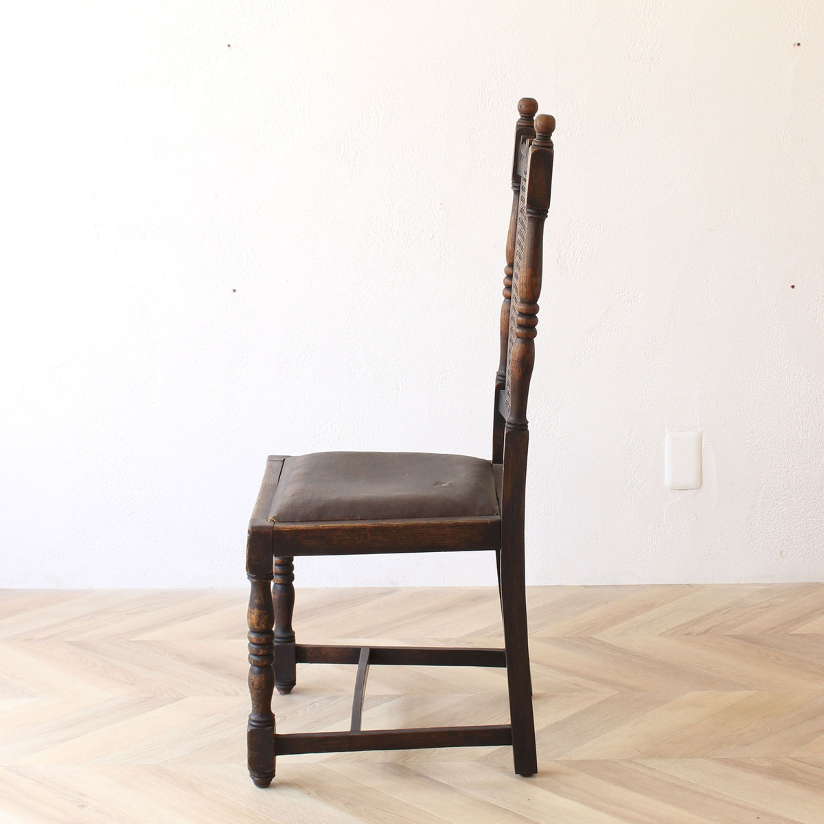 NEW アンティーク ダイニングチェア wk-cr-6237-dng – レンタルアンティーク家具専門店 サムシングフォーレンタル京都